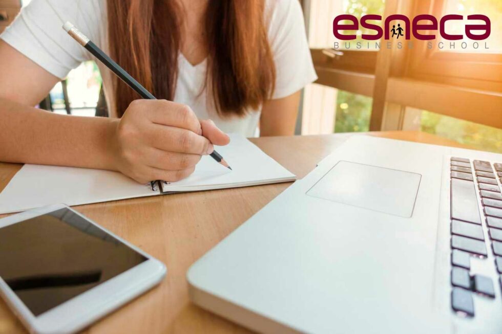 ¿Conoces cuáles son los cursos online más demandados? - Esneca